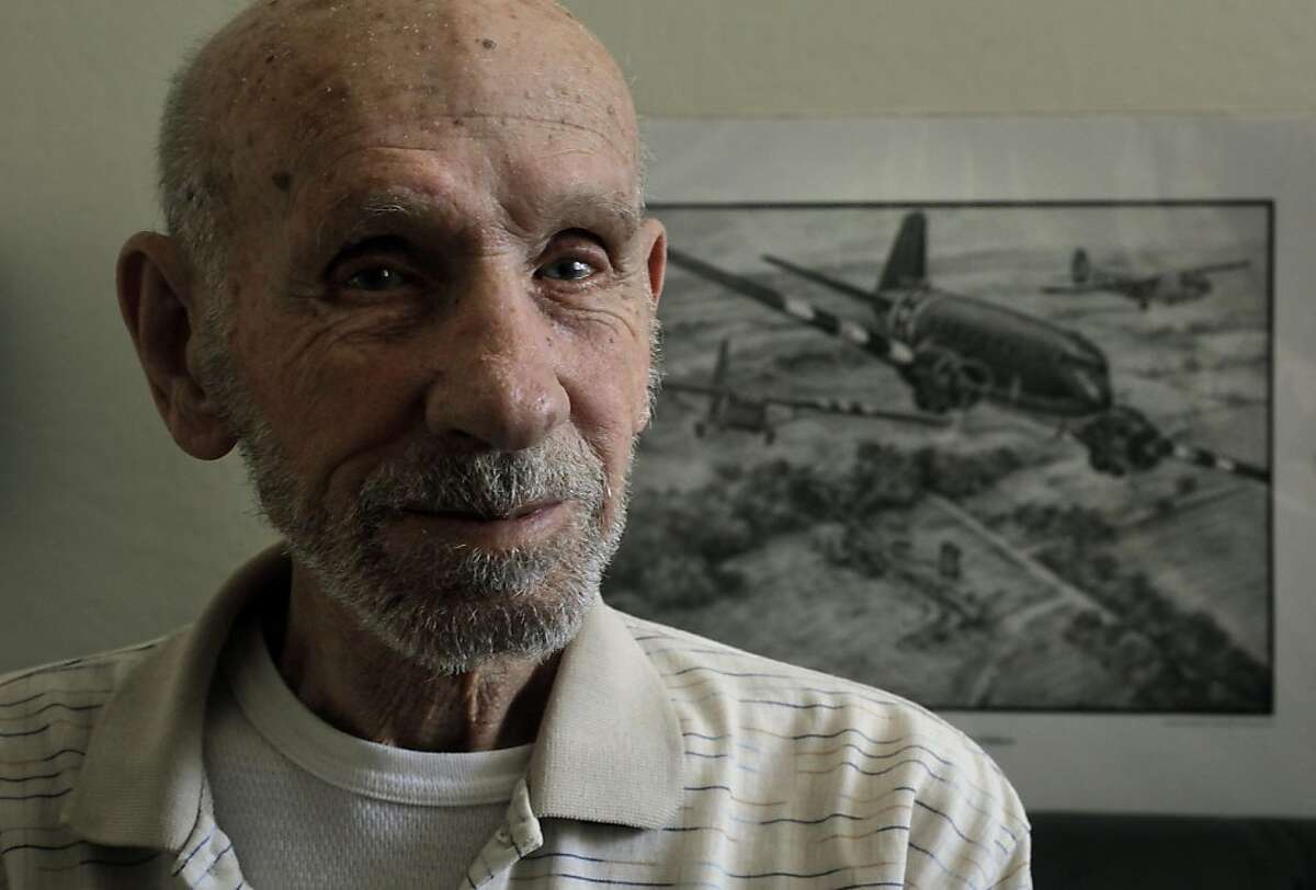 Robert Vannatter, 90, to be knighted by France