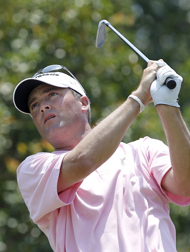 Ryan Palmer leads by 1 at Byron Nelson