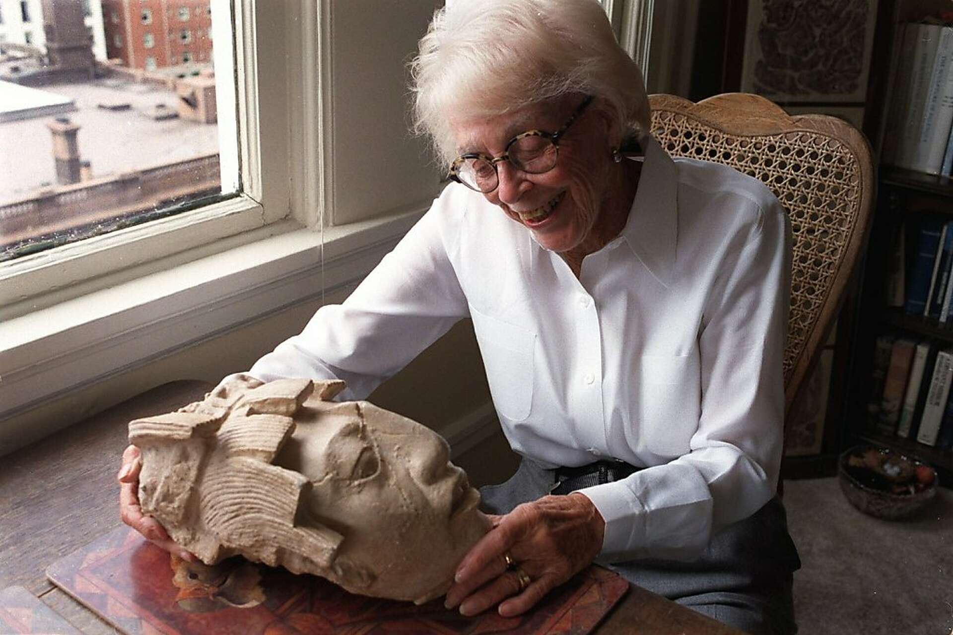 Merle Greene Robertson, key Mayan researcher, dies