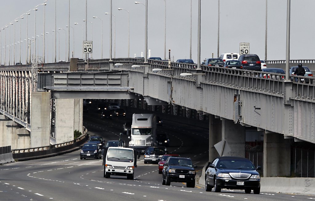 Bay Bridge detour set to begin Memorial Day weekend