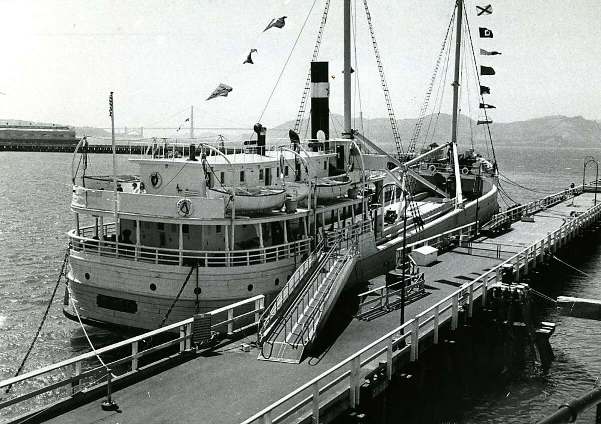 Lumber schooner Wapama, last of kind, is condemned