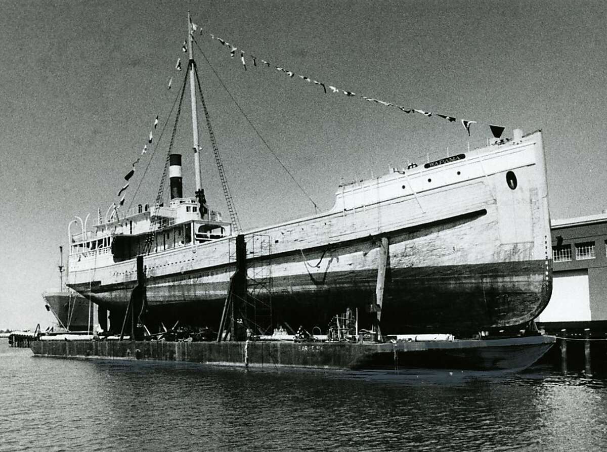 Lumber schooner Wapama, last of kind, is condemned