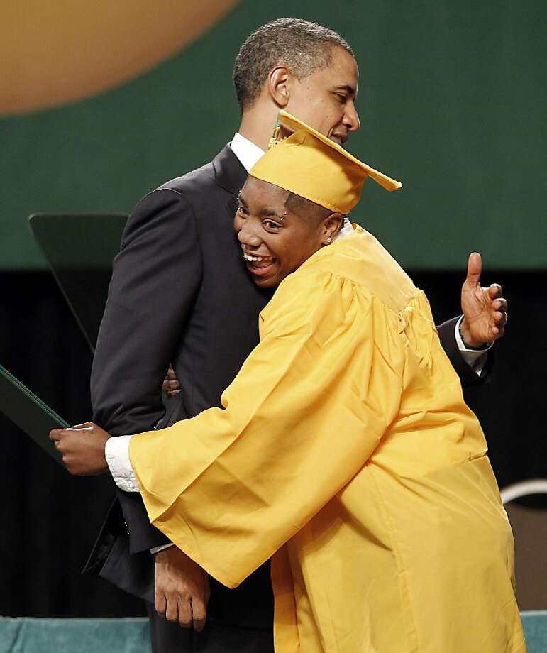 Obama hails high school graduates in Memphis - SFGate