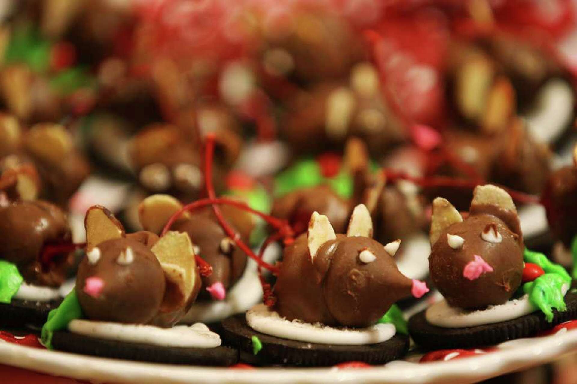 Cookie swappers know how to throw a party