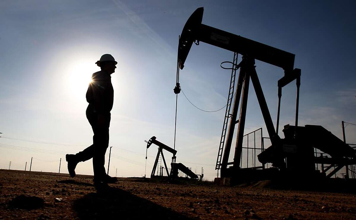 STATE'S OIL FIELDS DIGGING DEEPER