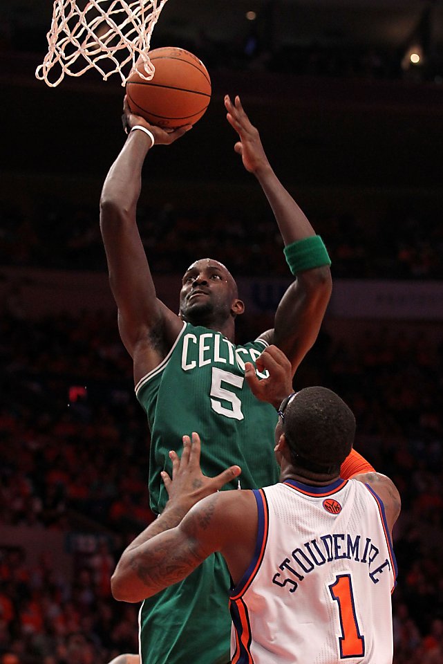 NBA results, April 24