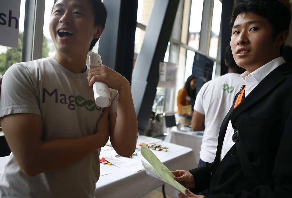 Job seekers see tide turning at UC Berkeley fair