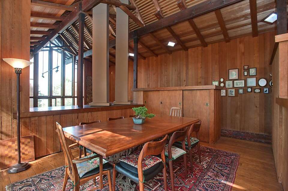 Berkeley hills home designed by Warren Callister