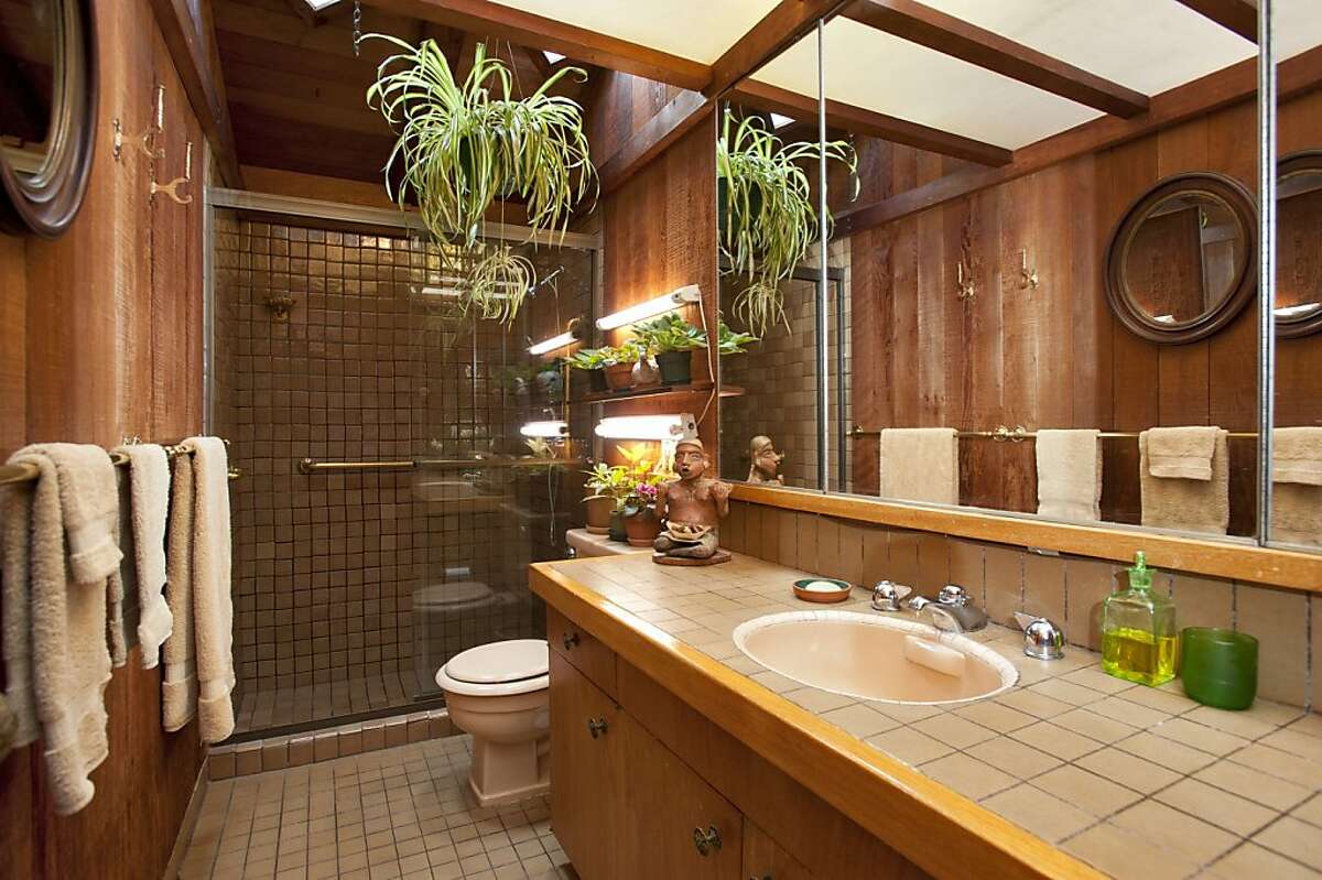 Berkeley hills home designed by Warren Callister