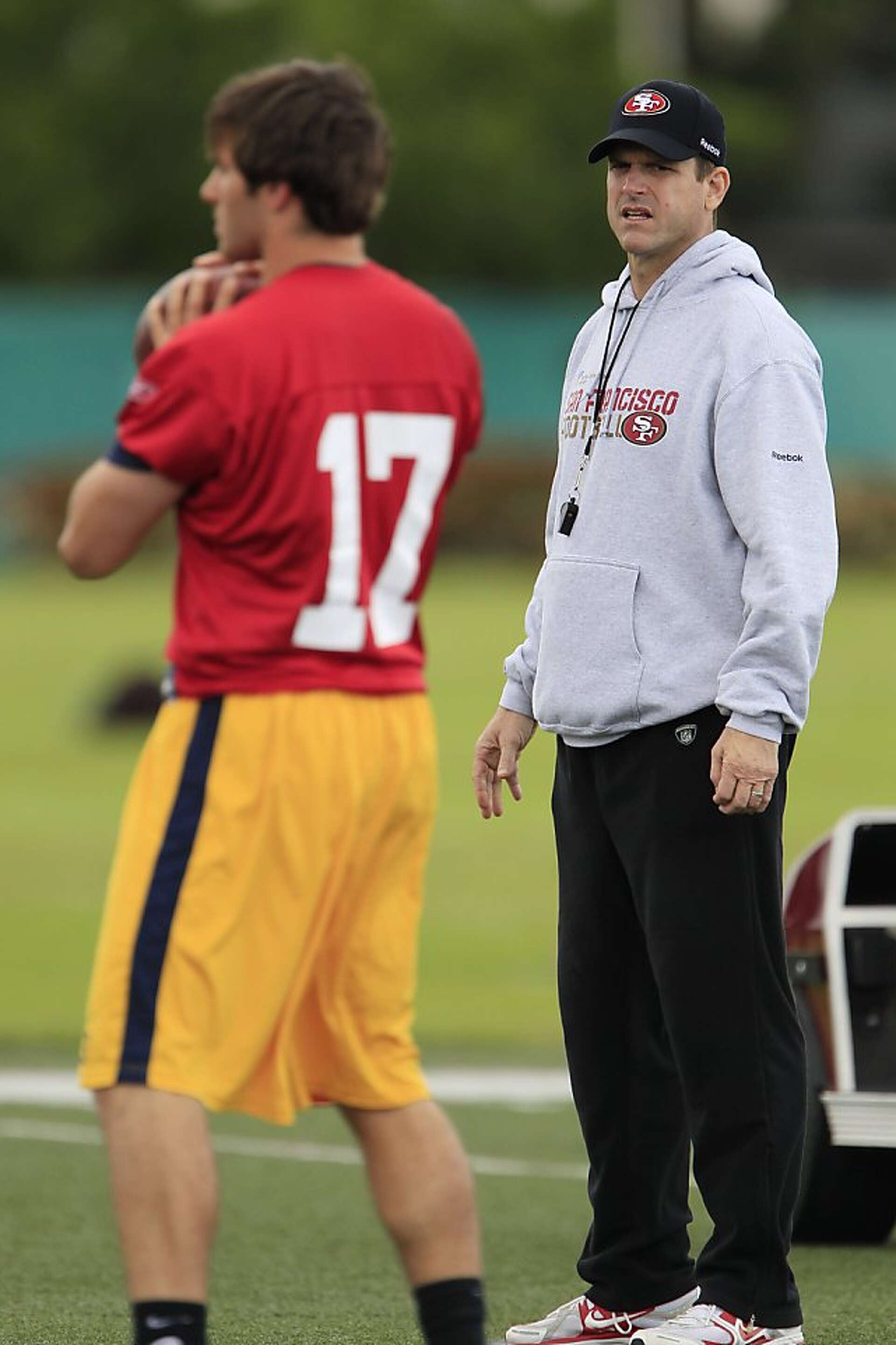 49ers coach Jim Harbaugh sees draft prospects