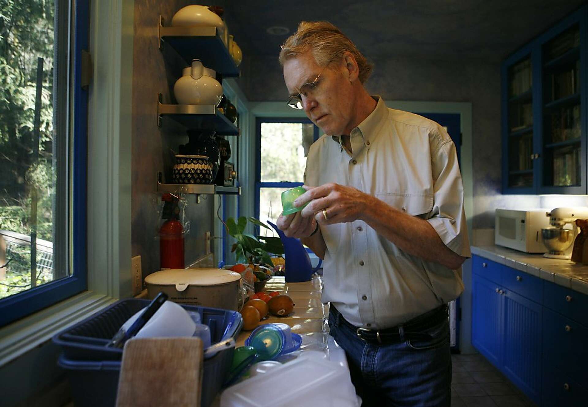 Bisphenol A: How to reduce BPA exposure from food