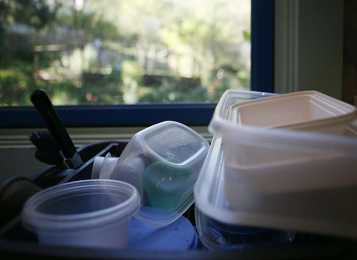 Bisphenol A: How to reduce BPA exposure from food