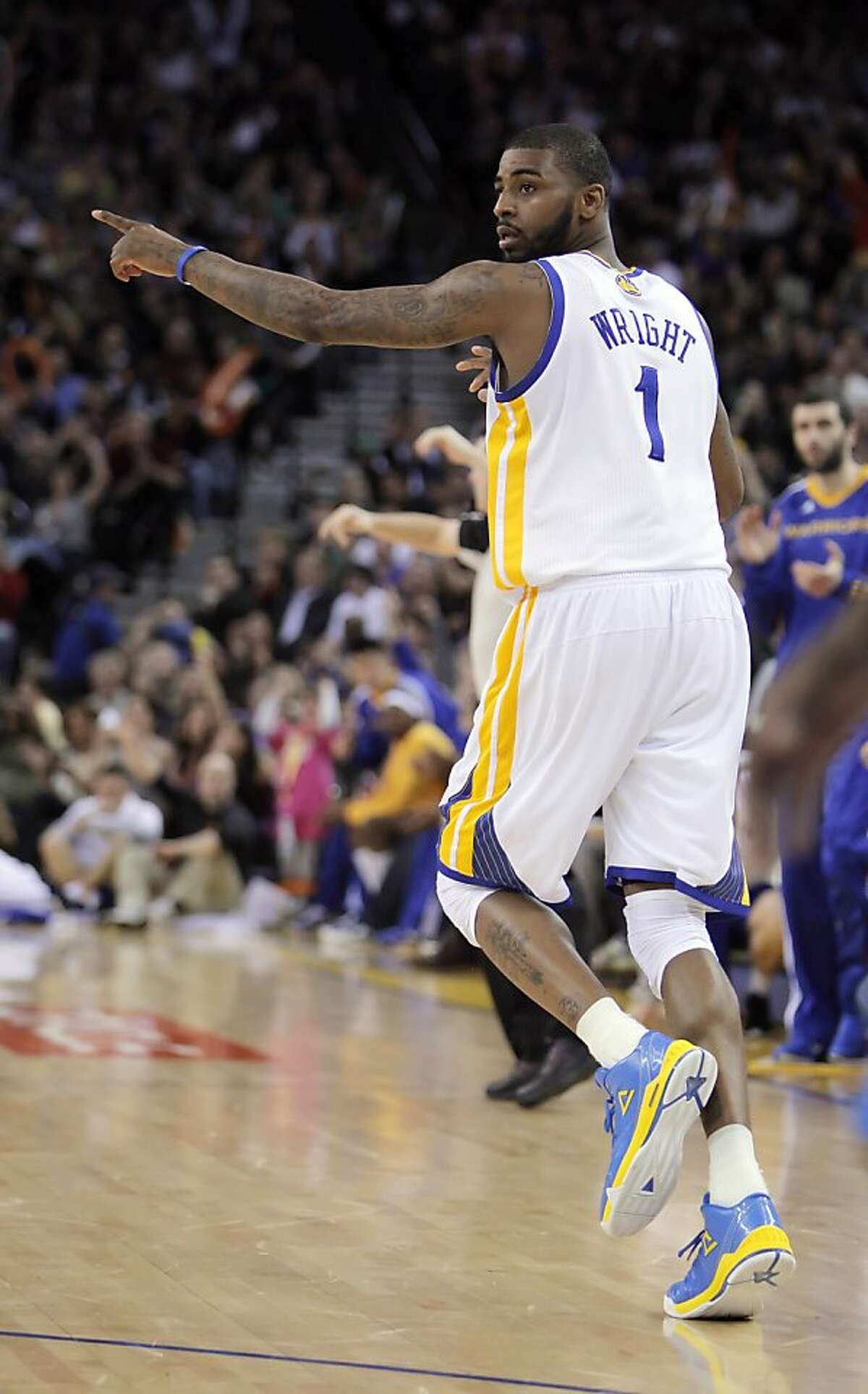 Warriors are touchy-feely guys, in 1 view