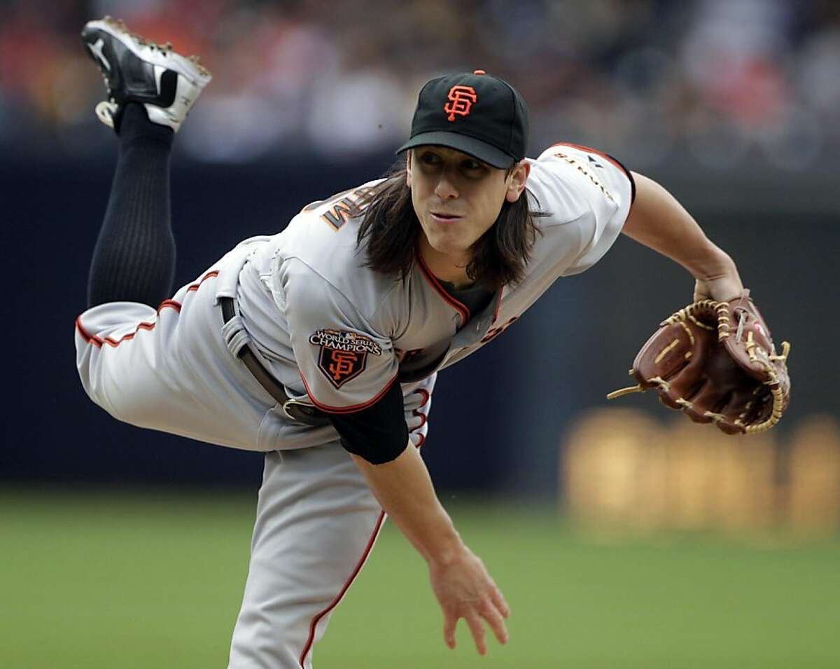 Tim Lincecum is old self, and so SF Giants in win