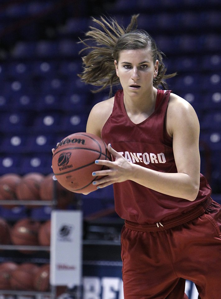 Pohlen an AP 1st-team choice