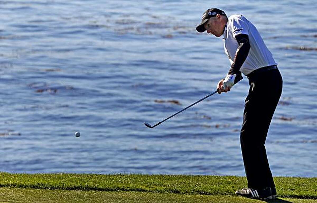Matt Cain makes himself at home on golf course