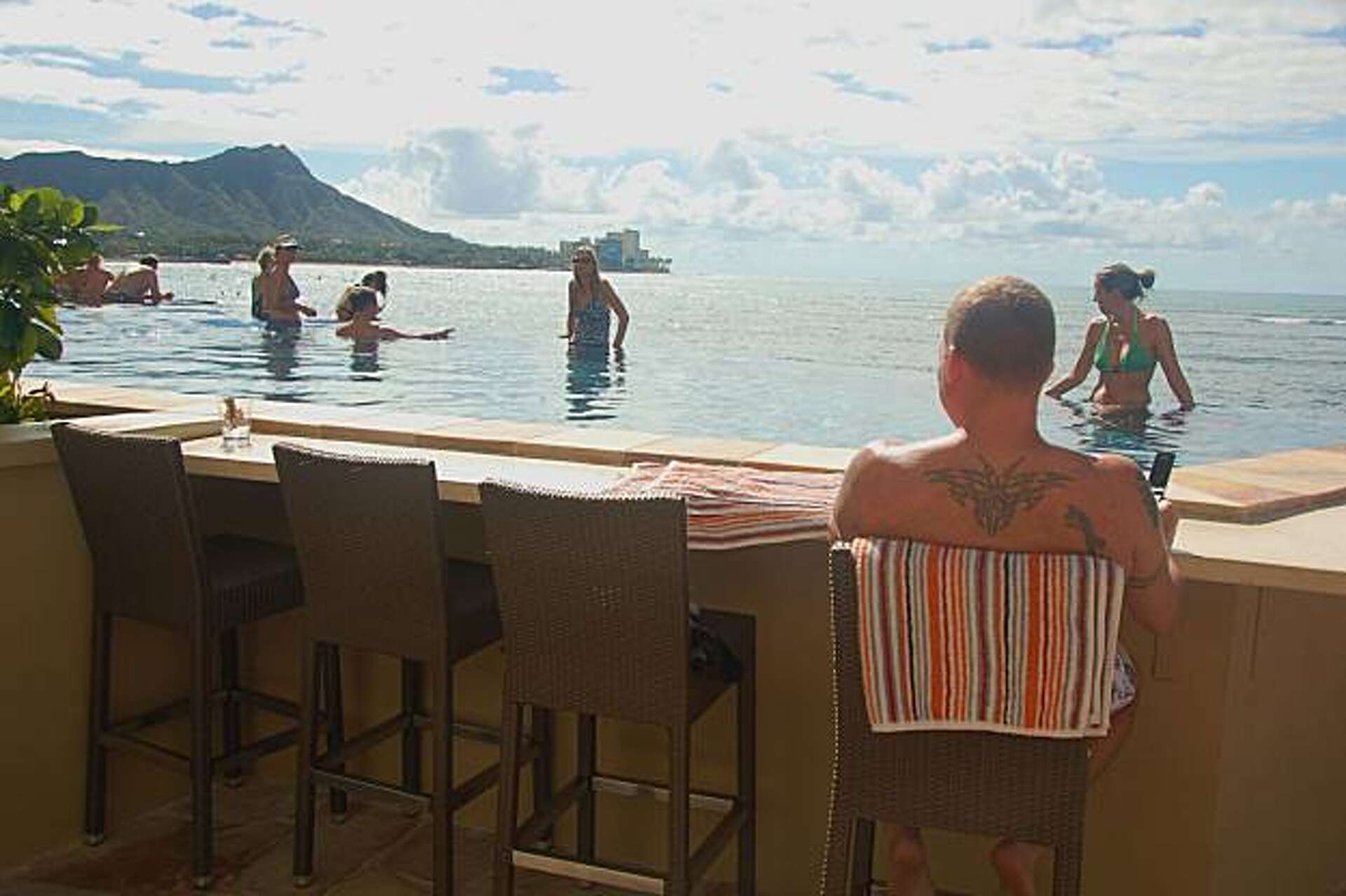 Dive into Hawaii's best swimming pools