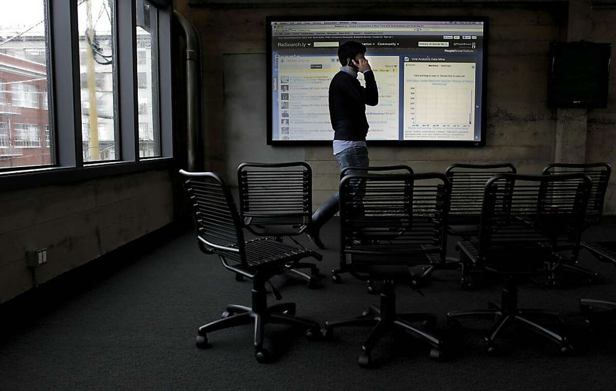 S.F. tech jobs climb near level of dot-com peak