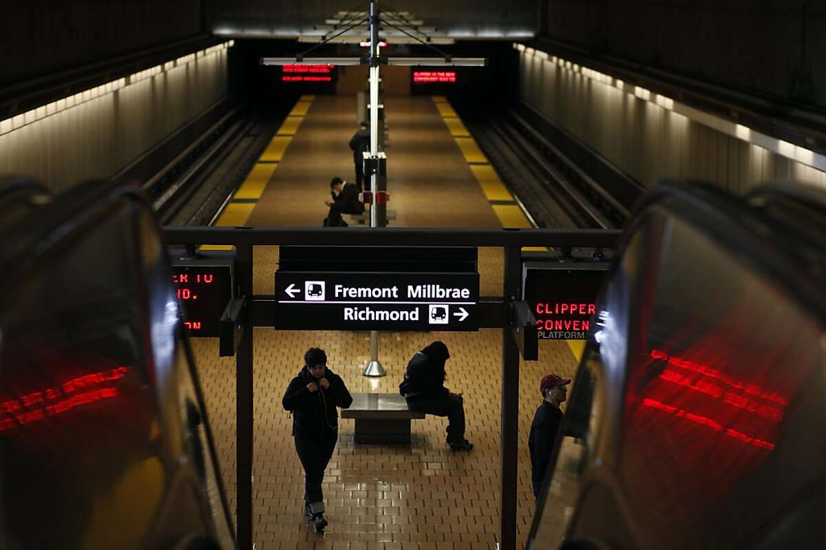 Simple signs make riding BART easier