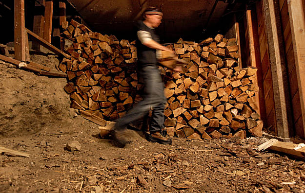 Wood smoke harmful to health and DNA, study finds