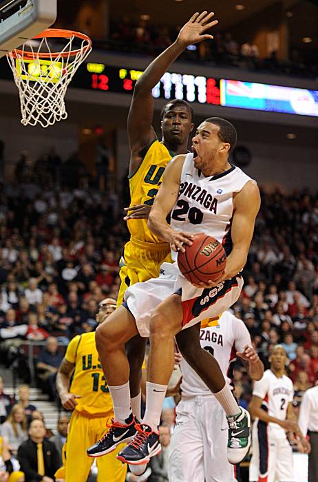 USF gives Gonzaga its best but falls short, 71-67