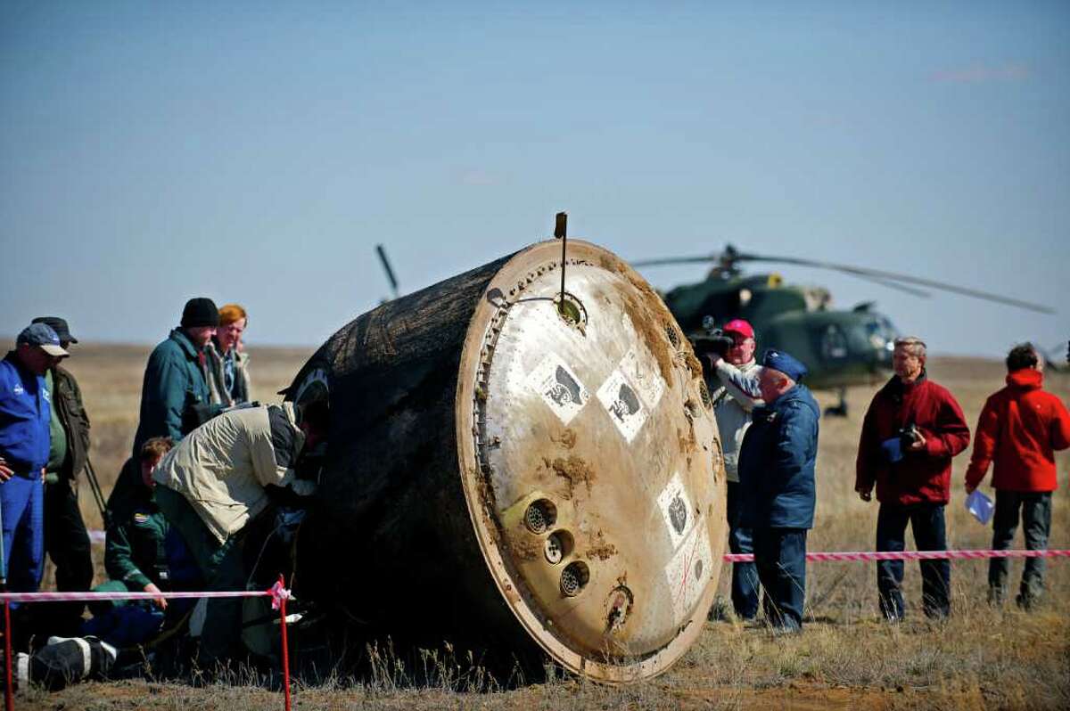 Soyuz space capsule lands at Museum of Flight