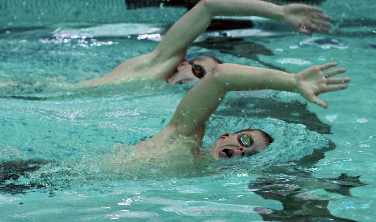 Shen swimmers stay focused on success