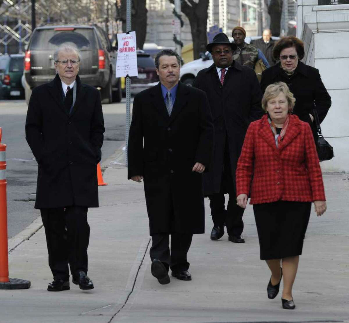 Song helps honor judge at funeral