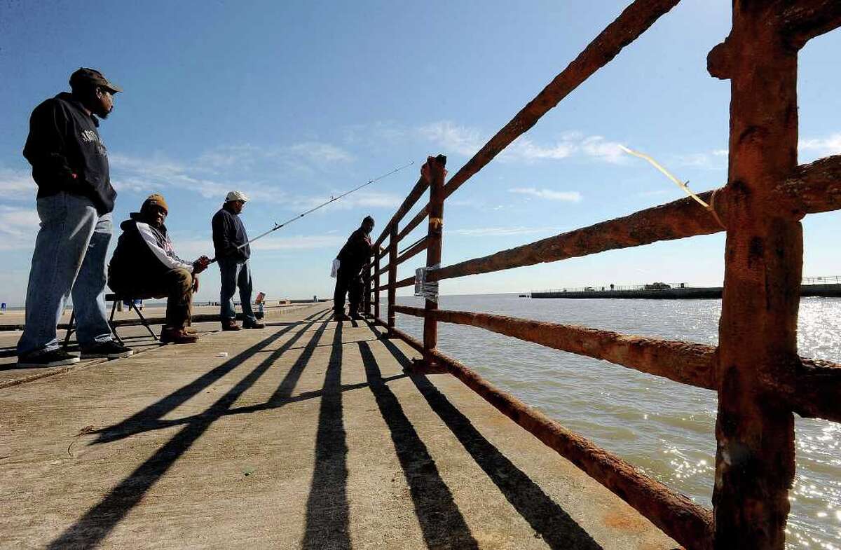 State wants your input on pier to replace Rollover Pass