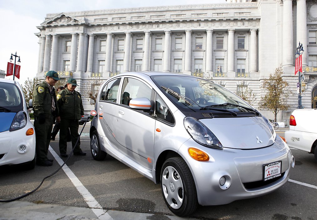 Mitsubishi delivers its electric car to S.F.