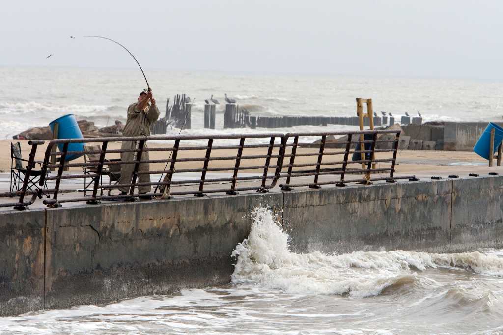 1,000-foot pier proposed at Rollover Pass