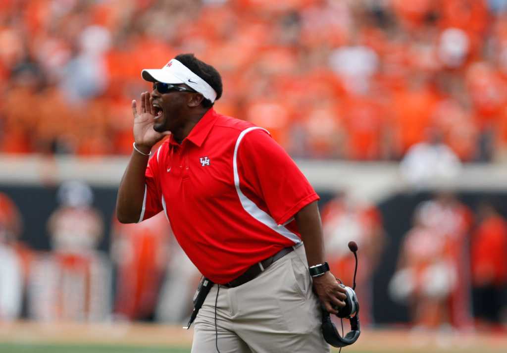 Sumlin leaves UH for top A&M job