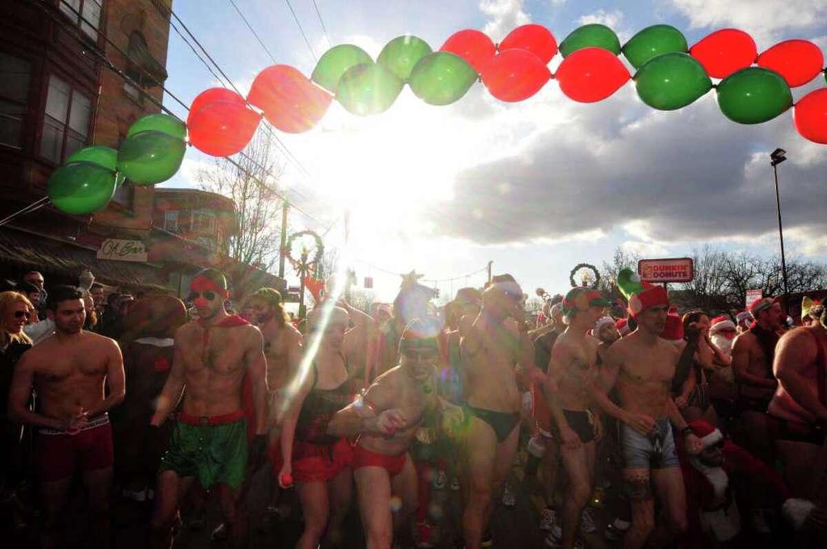 Photos: Santa Speedo Sprint