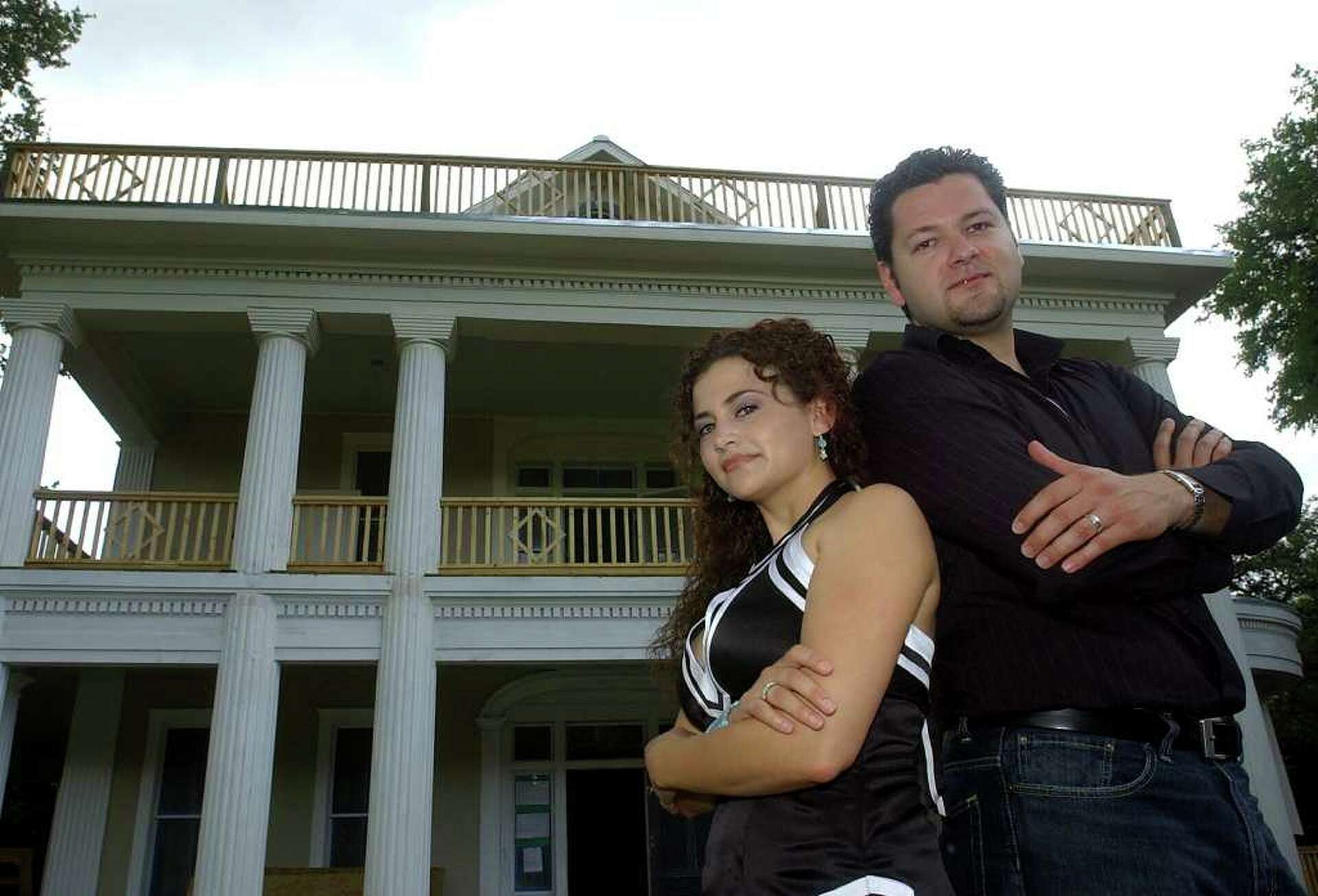 Star of ‘Flip This House' sues brother