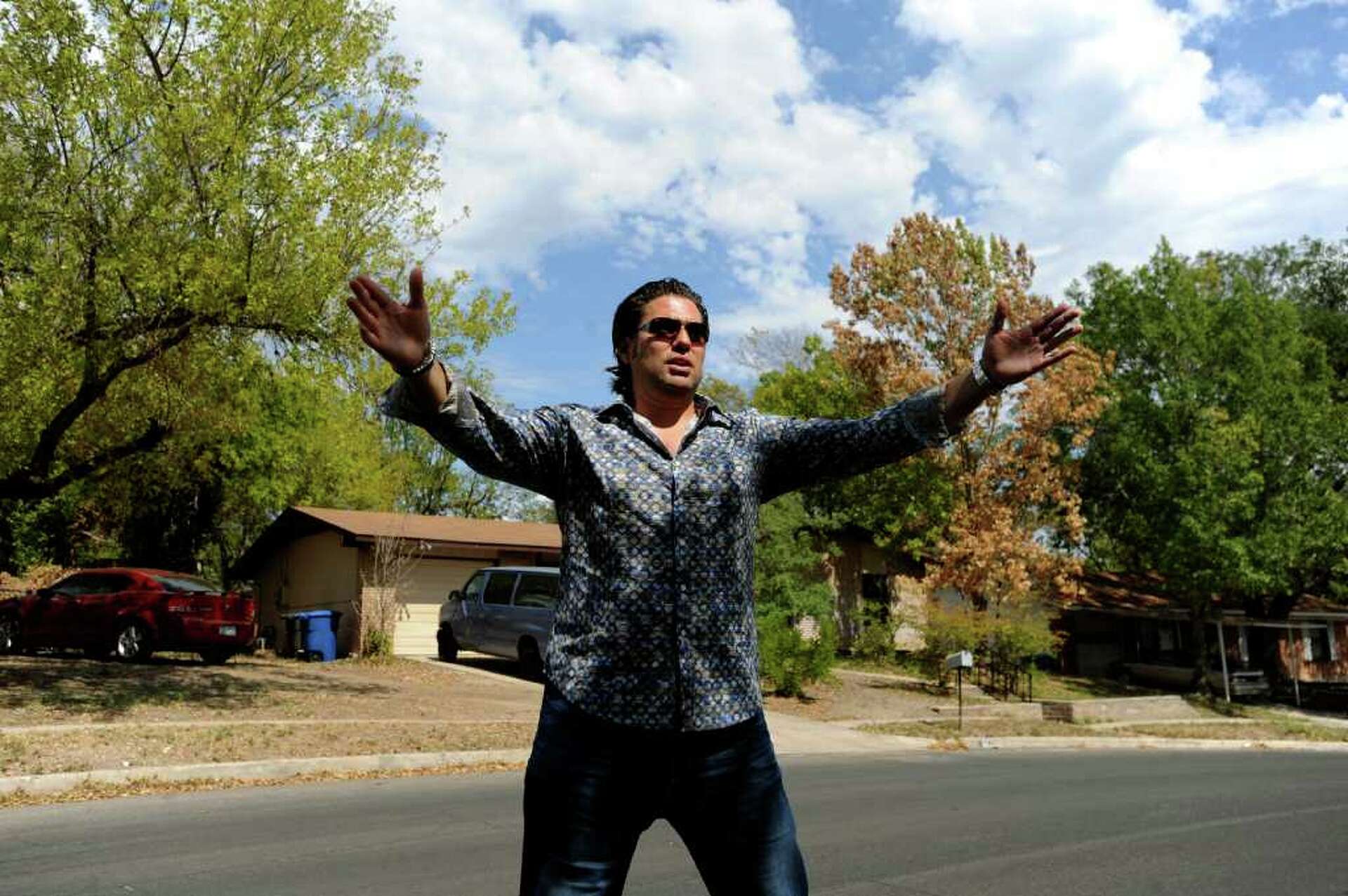 Star of ‘Flip This House' sues brother