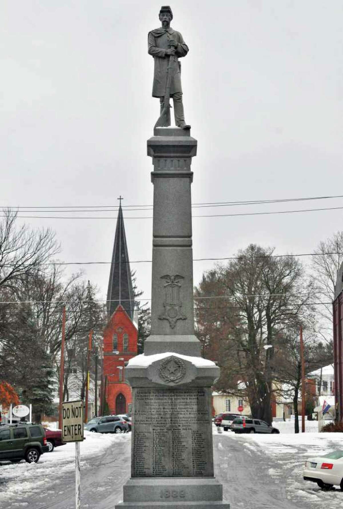 Civil War monuments still evocative
