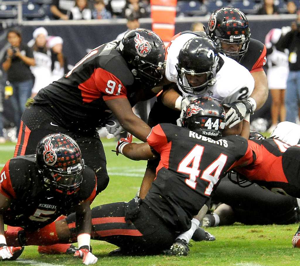 Steele knocks PA Memorial out in semifinals