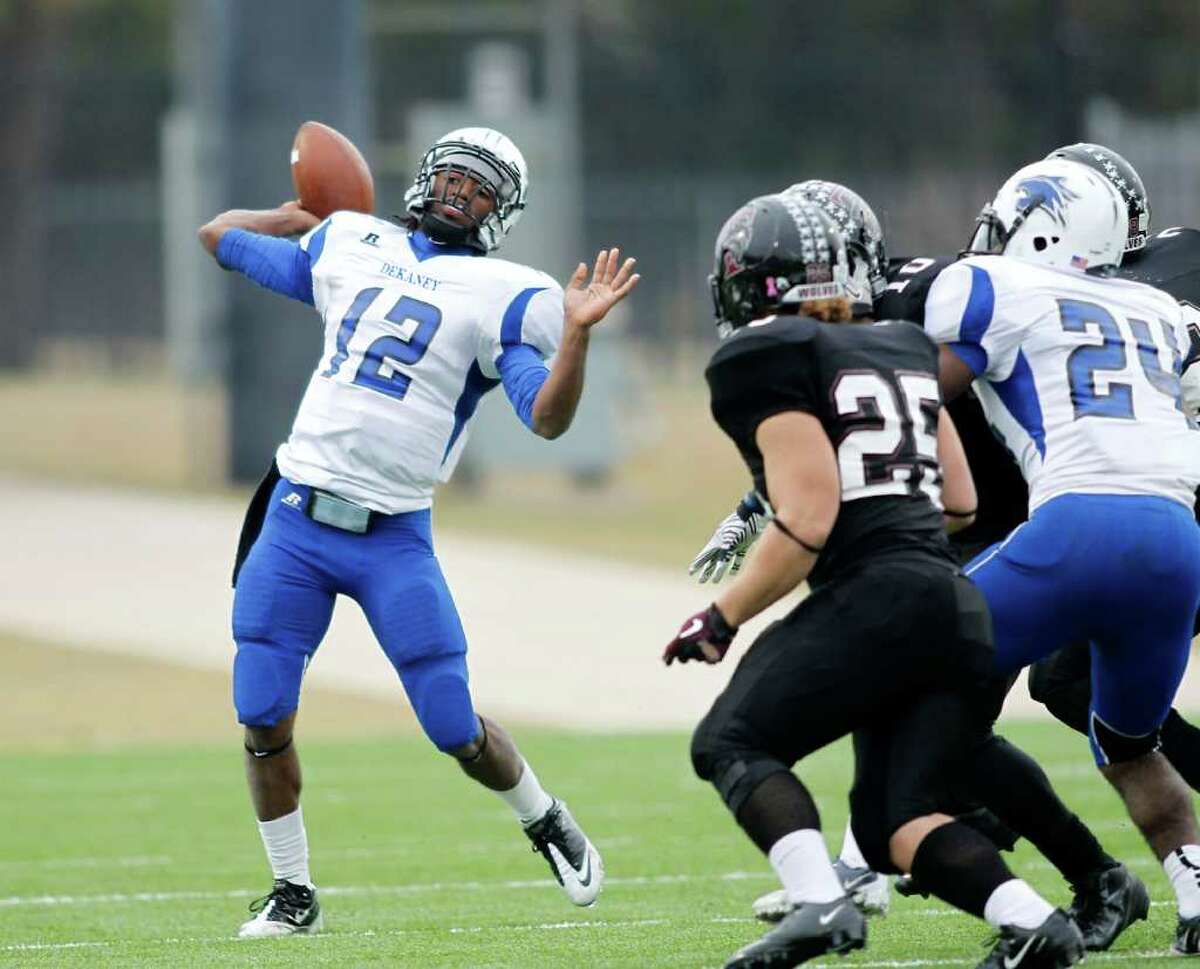 Football: Dekaney to rely on strengths