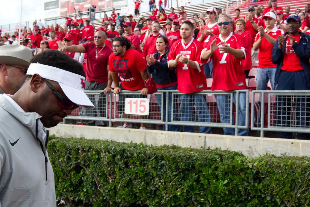 Sumlin leaves UH to take coaching gig at A&M