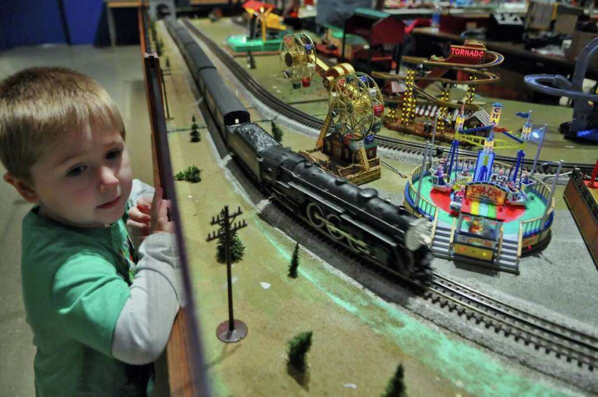 Photos: Trains display