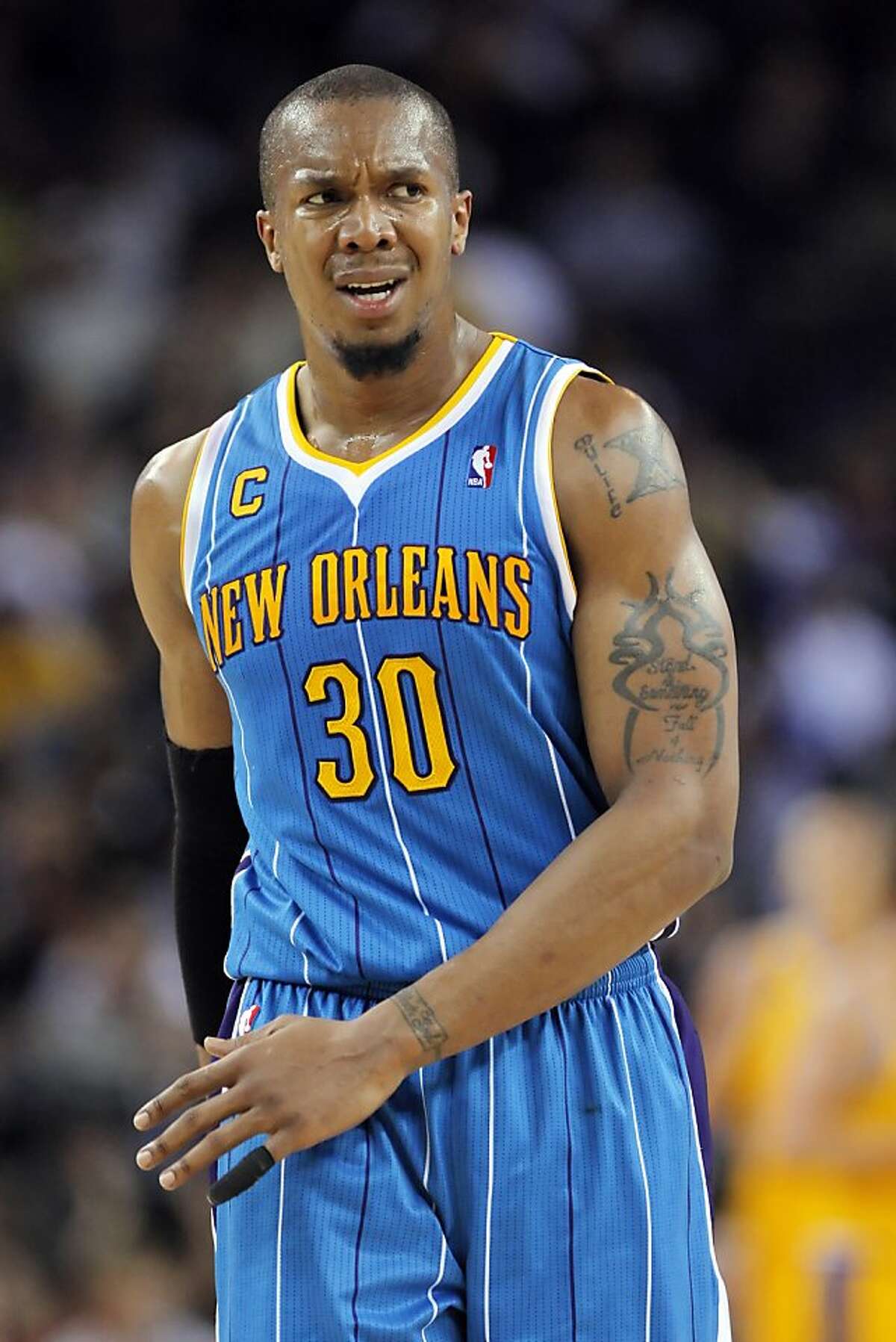 Defense keys Warriors' win over Hornets