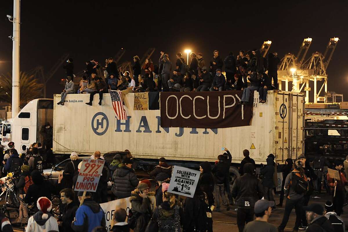 Oakland port workers stay home as protesters rally