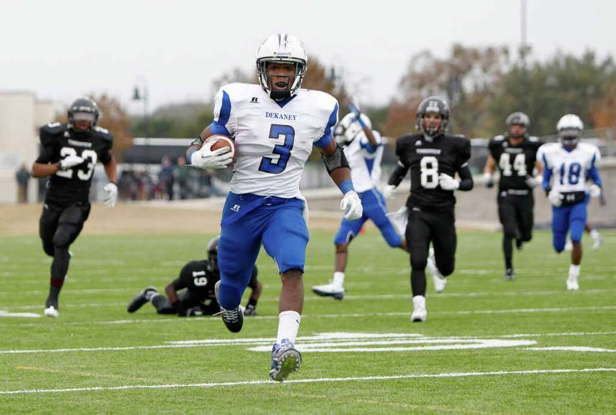 Football: Dekaney to rely on strengths