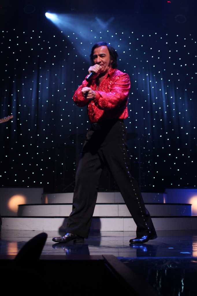 Singer to pay homage to Neil Diamond at Bridgeport's Downtown Cabaret ...