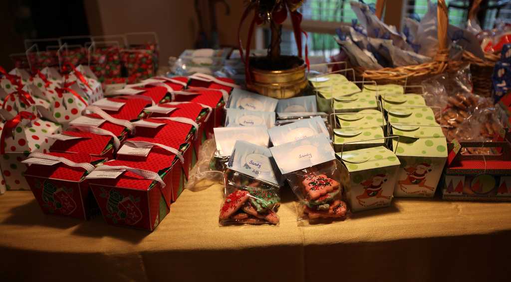 Spread holiday cheer with a cookie party