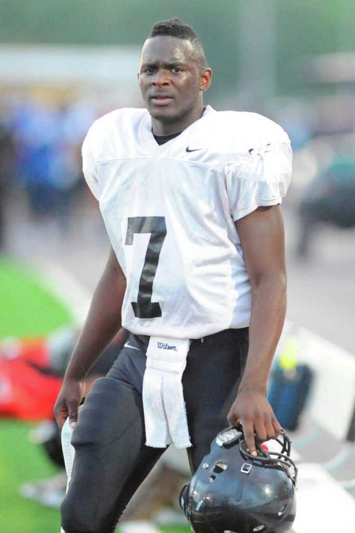 PA Memorial QB Terrence Singleton named to all-state first team