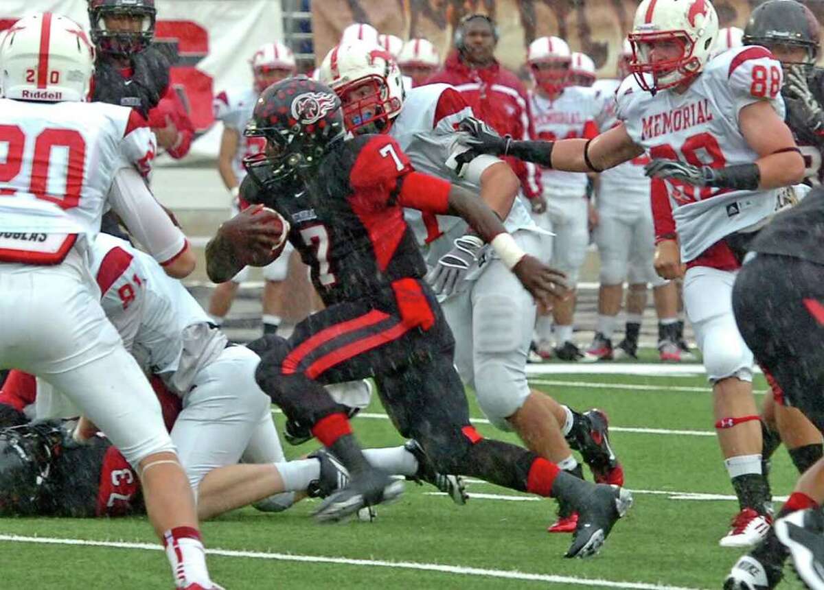 Port Arthur's Terrence Singleton named all-state 5A QB