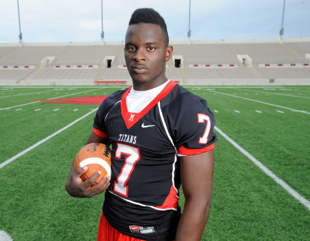 PA Memorial QB Terrence Singleton named to all-state first team