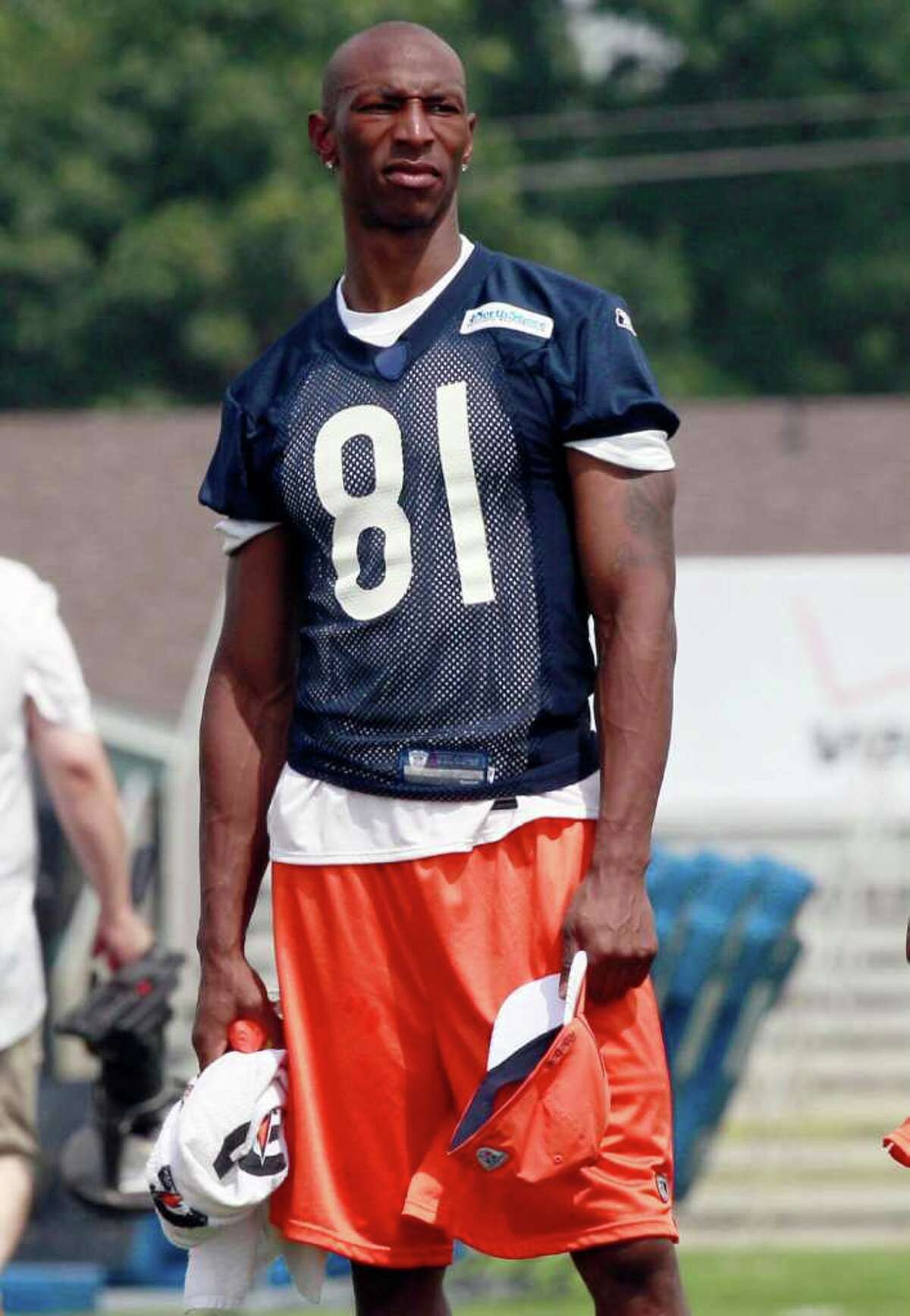 NFL notes: Bears' Hurd faces federal drug charges