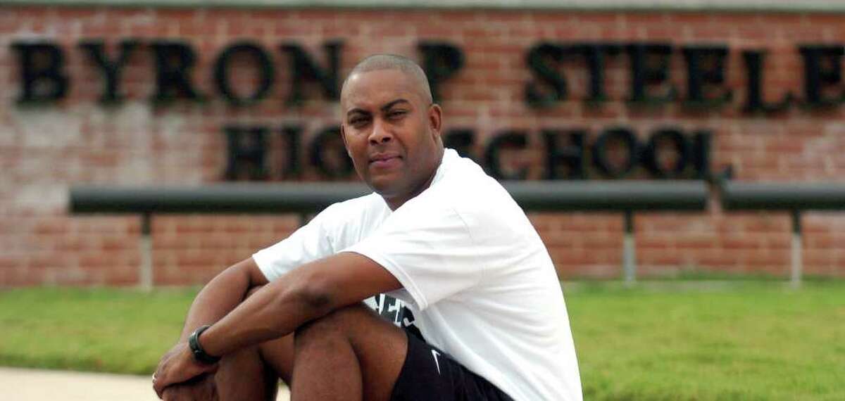 Steele's Jinks to coach Tech running backs